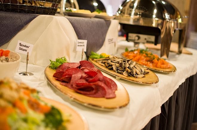 Lappish Wild Food dinner - Elämys Suomi